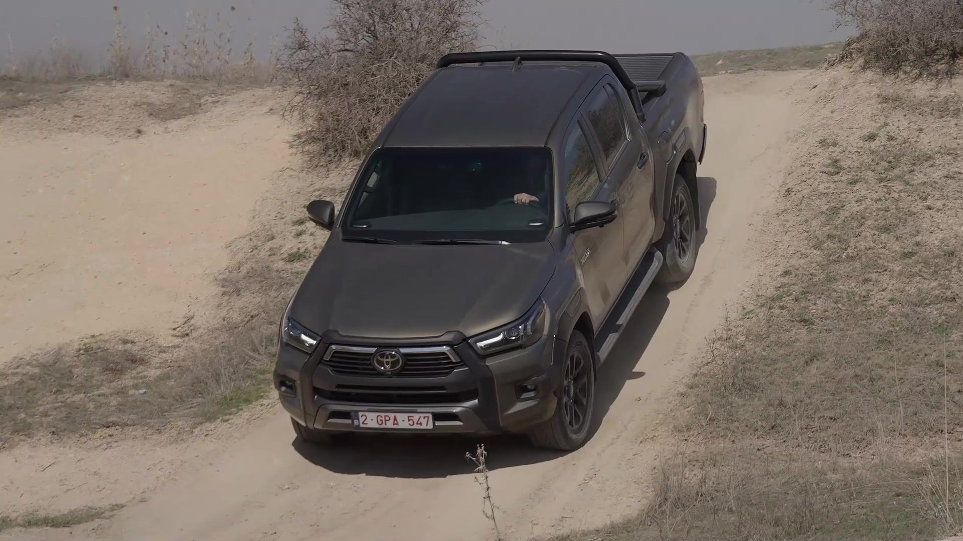 2025 Toyota Hilux 48V-Mild-Hybrid Driving Video